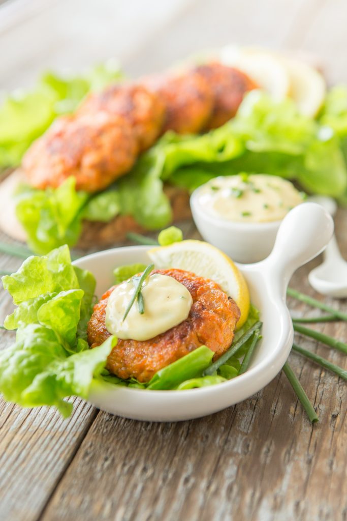 Salmon Cakes with Garlic Chive Aioli by Primal Palate - FoodSocial