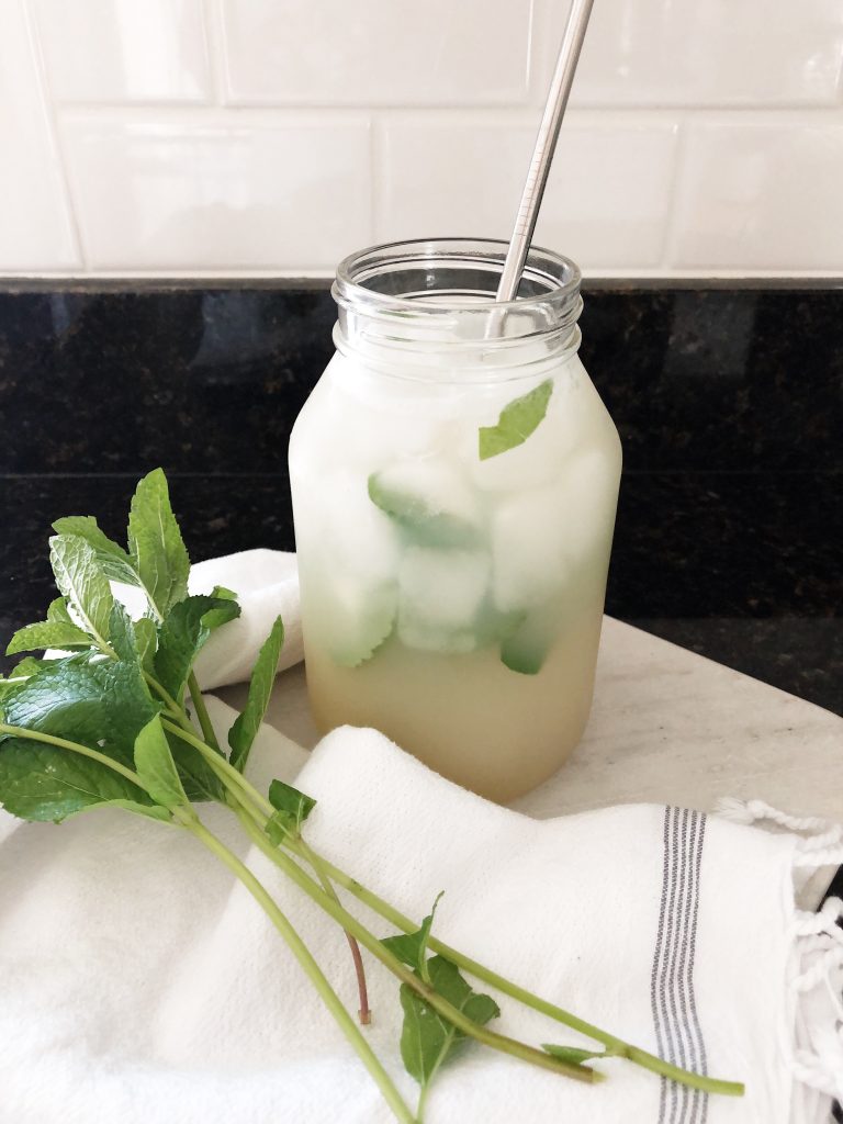 Easy Mint Lemonade by Sarah Bridgeman - FoodSocial