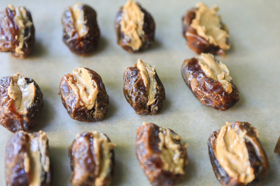 3-Ingredient Paleo Candy Bars - FoodSocial