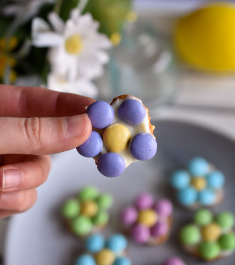 Spring Flower Pretzels by maggiebakesgrace - FoodSocial