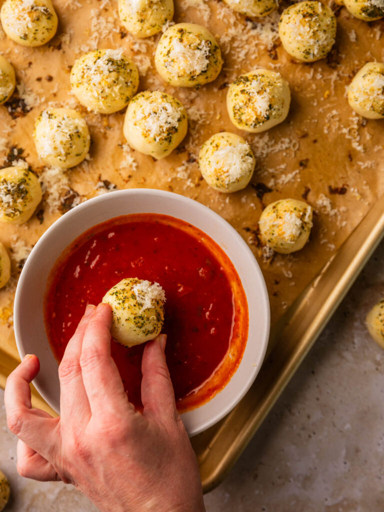 Parmesan Bread Bites by scarlatifamilykitchen - FoodSocial