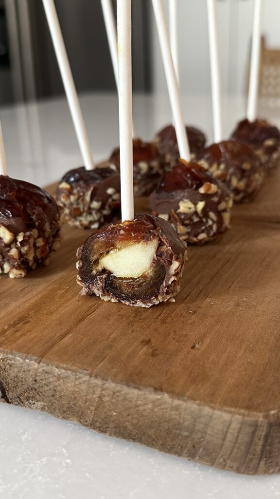 Mini Date Caramel Apple Pops by Simplyhealthymama - FoodSocial