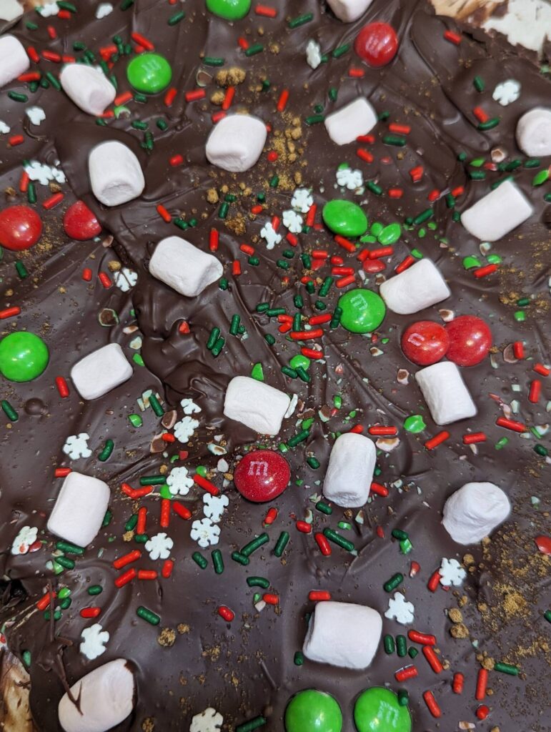Mint Oreo Bark (Gluten-Free) by yeet.that.wheat - FoodSocial