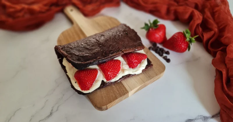 4 Ingredients Chocolate Cottage Cheese Flatbread by rallyrus - FoodSocial